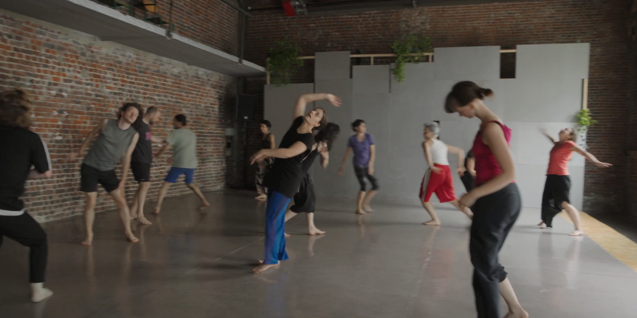 Grounded Integrity – une plongée dans la présence – micadanses